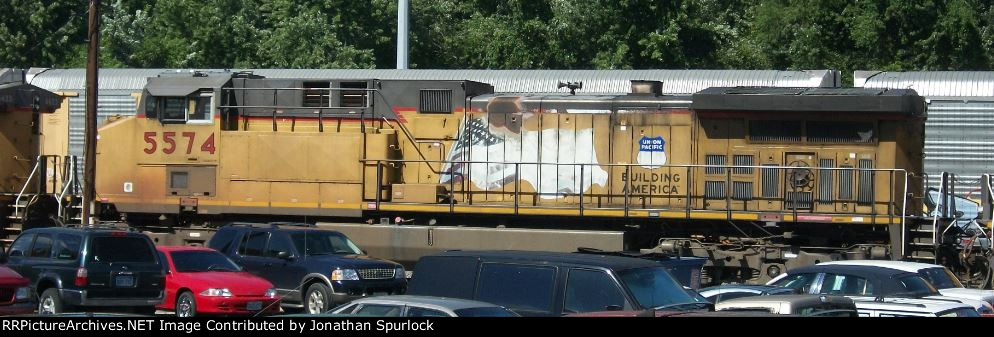 UP 5574, conductor's side